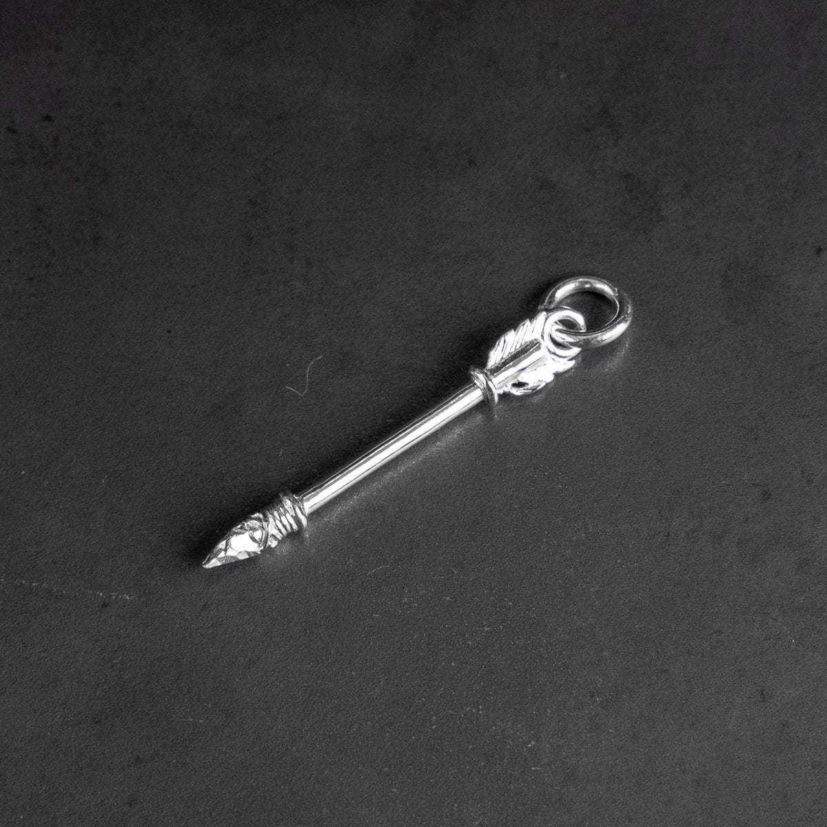 First Arrow’s Arrow Pendant – 950 Silver / P-199 (S)